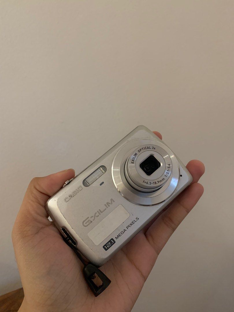 CASIO EXILIM DIGI CAM WITH VINTAGE OUTPUT, Photography, Cameras on ...