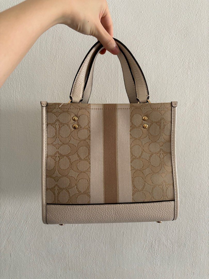 coach dempsey 22, Luxury, Bags & Wallets on Carousell