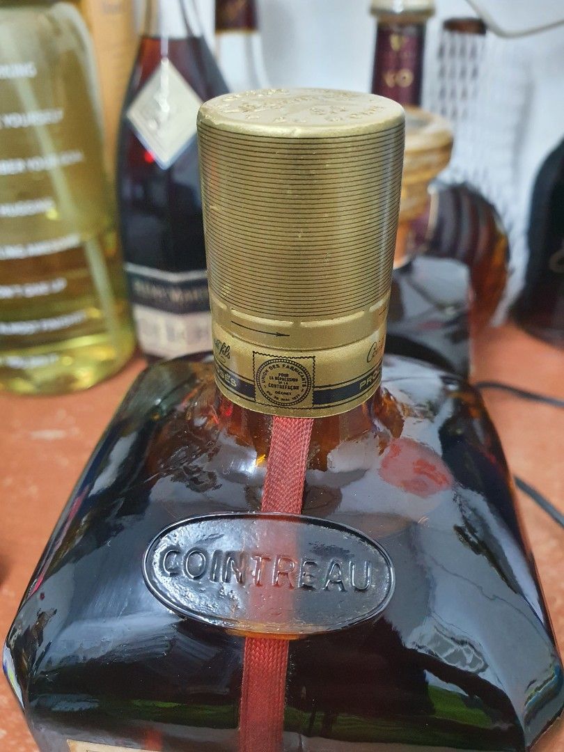 COINTREAU Angers 1000ml., Food & Drinks, Other Food & Drinks on Carousell