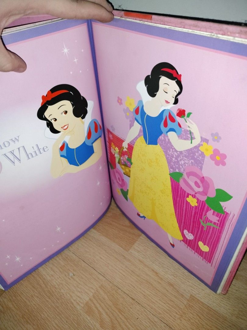 Disney Princess CD Storybook/Lola Basyang Storybook, Hobbies & Toys ...
