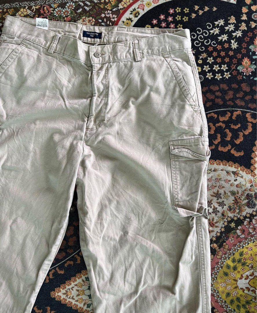 docker cargo pants, Men's Fashion, Bottoms, Jeans on Carousell