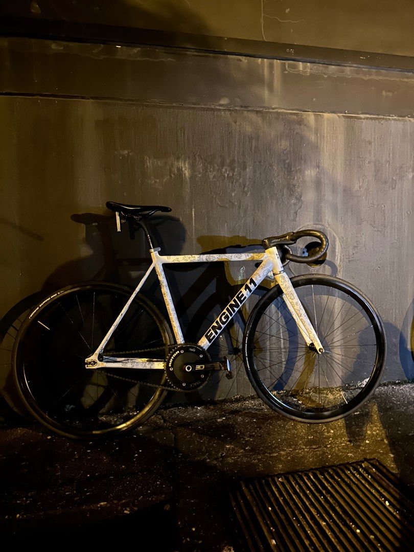 Engine 11 Crit-D Hunterbros, Sports Equipment, Bicycles & Parts ...