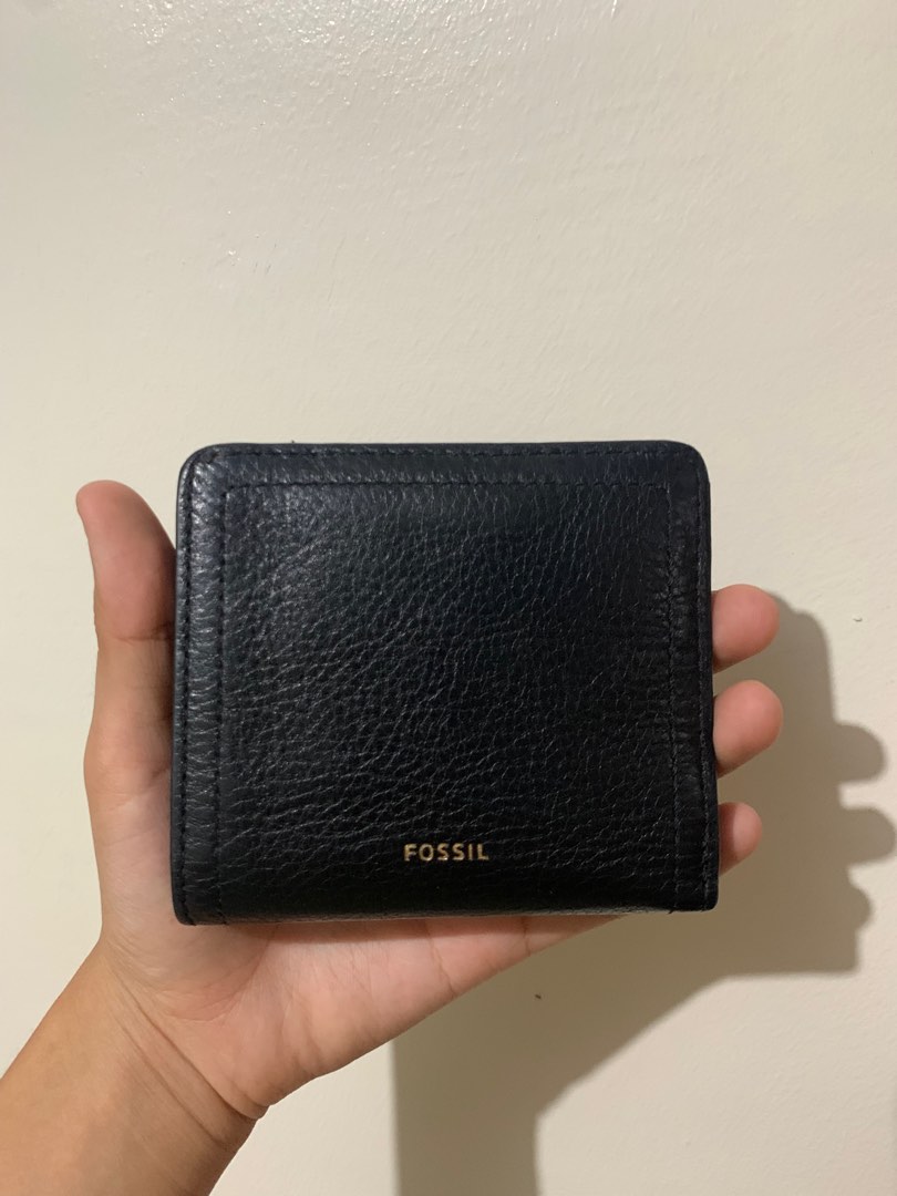 Fossil Bifold Leather Black Wallet, Women's Fashion, Bags & Wallets ...