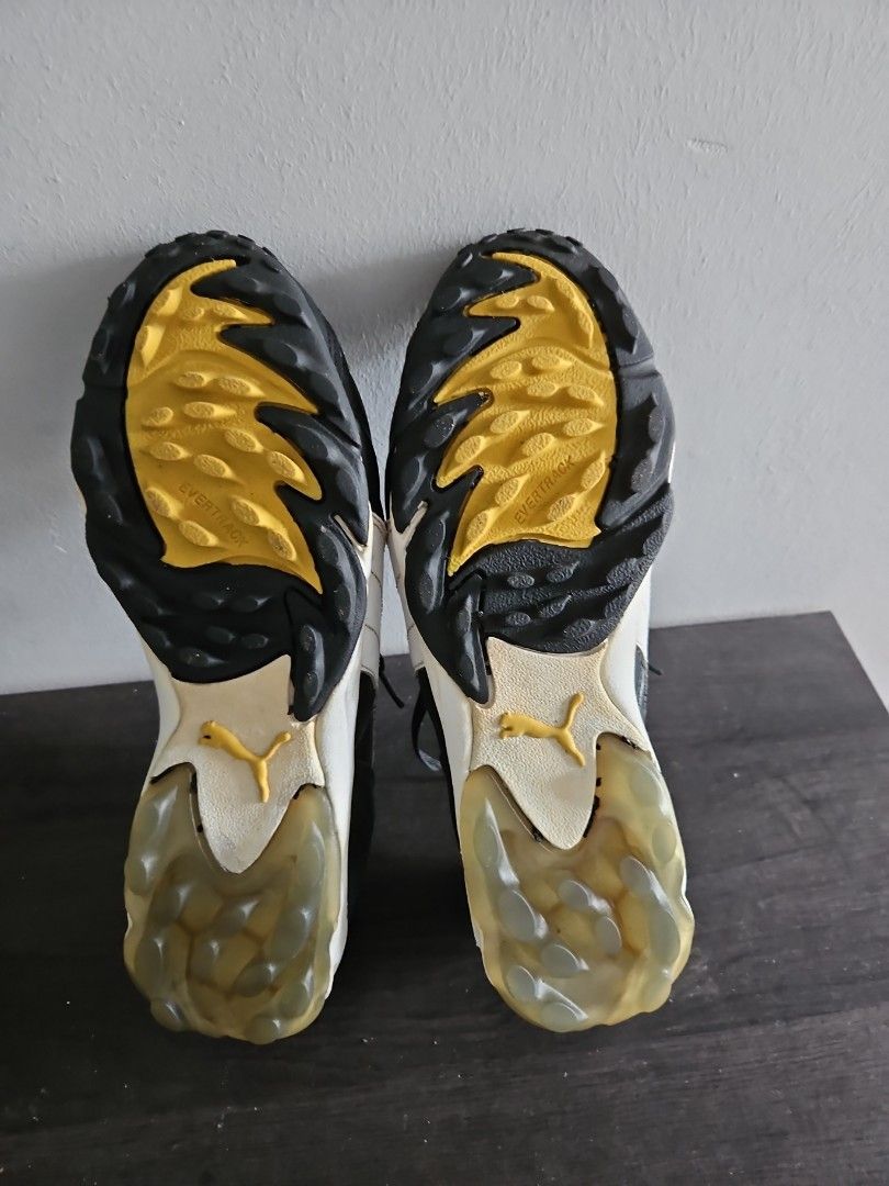 Futsal turf boots, Men's Fashion, Footwear, Boots on Carousell