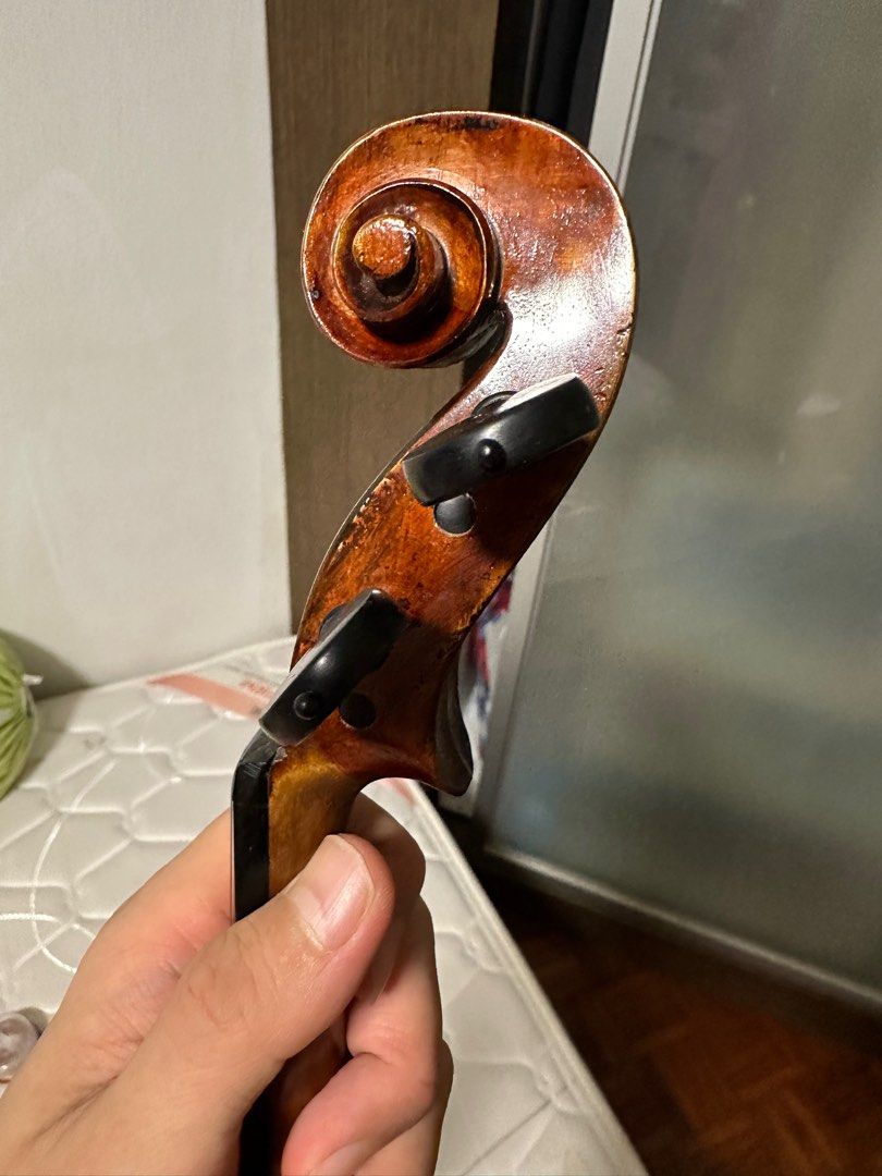 Hiroshi Kono violin 4/4, Hobbies & Toys, Musical Instruments on Carousell