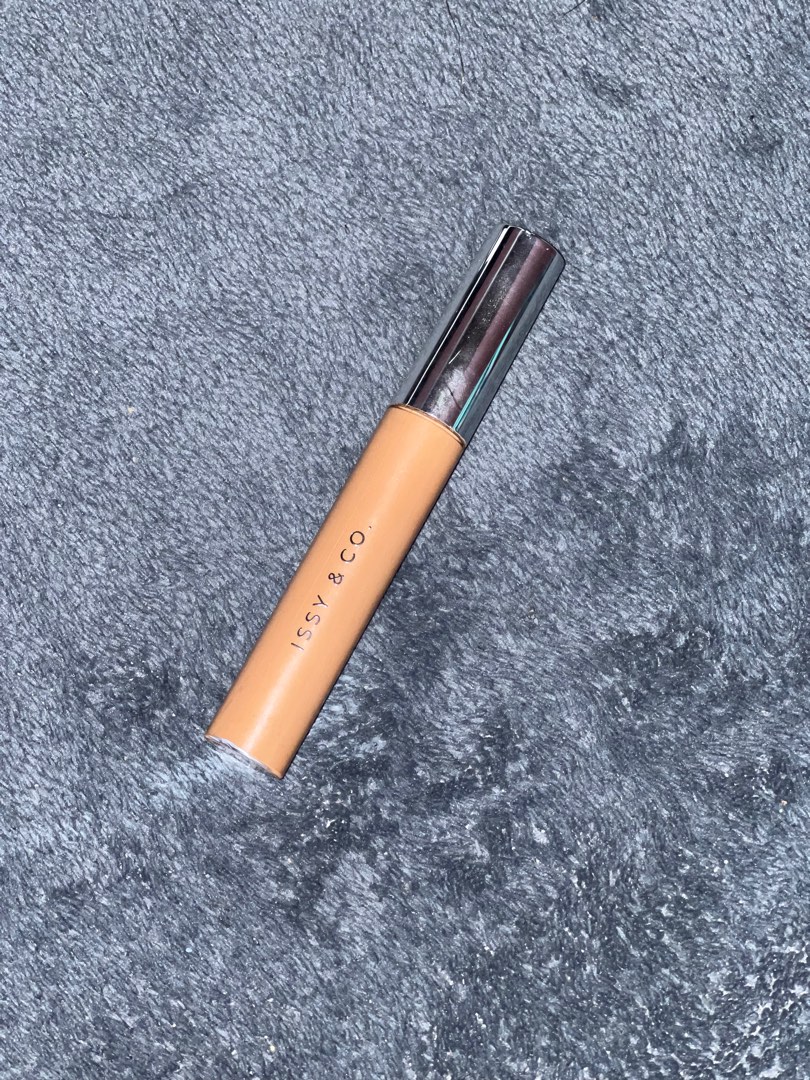 Issy Active Concealer in the shade SD4(Contour shade), Beauty ...