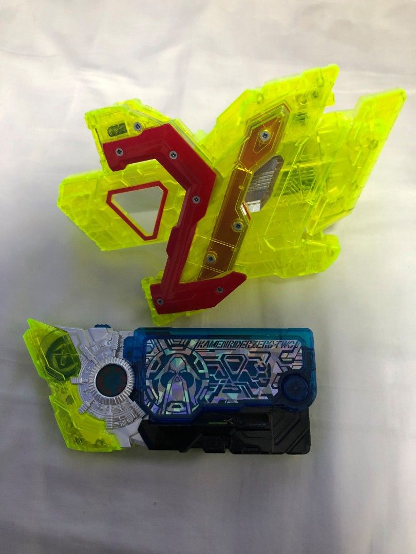 Kamen Rider Zero-One DX Zero Two (02) Unit and Progrise Key ...