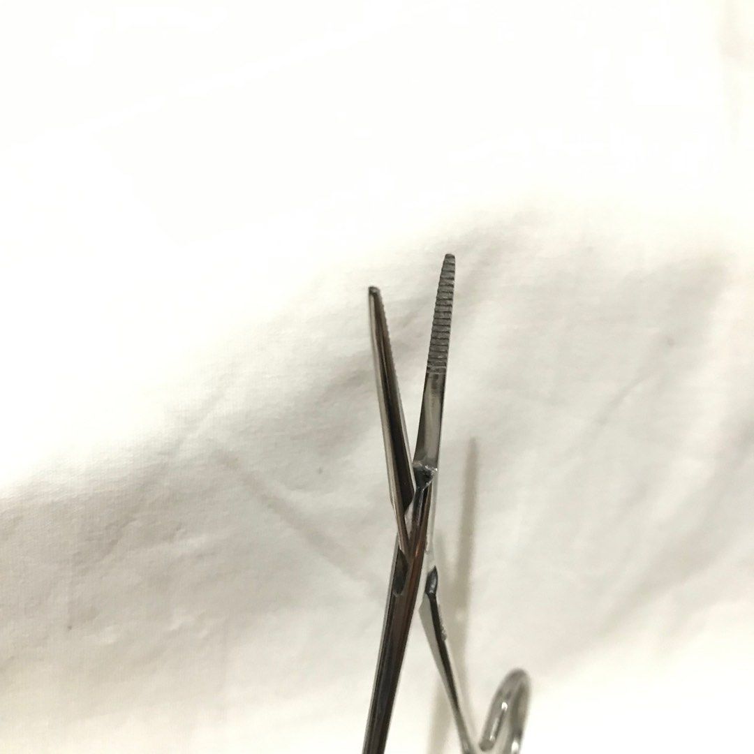 Kelly Forceps (Straight & Curved), Health & Nutrition, Medical Supplies ...