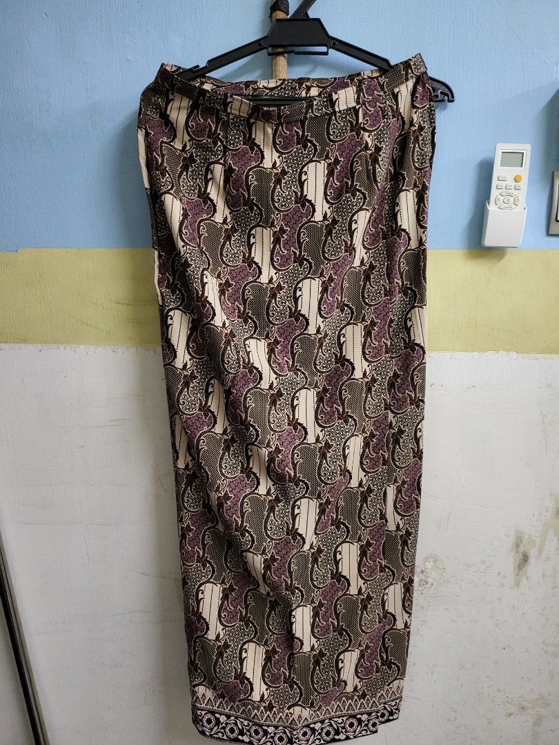 kurung moden kain mahal, Women's Fashion, Muslimah Fashion, Baju Kurung ...