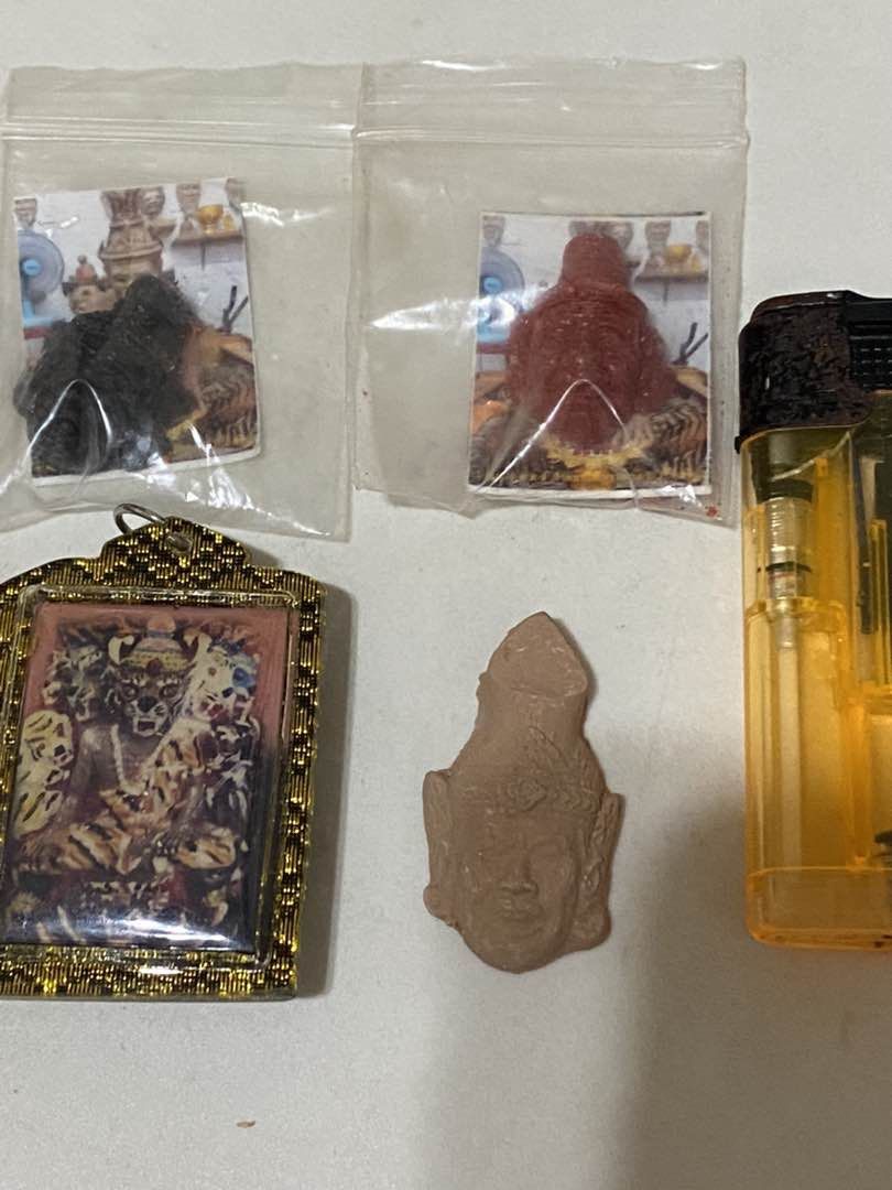Lersi Ajarn Pok Wat Losutthawat Wat Samnak Song, Hobbies & Toys ...
