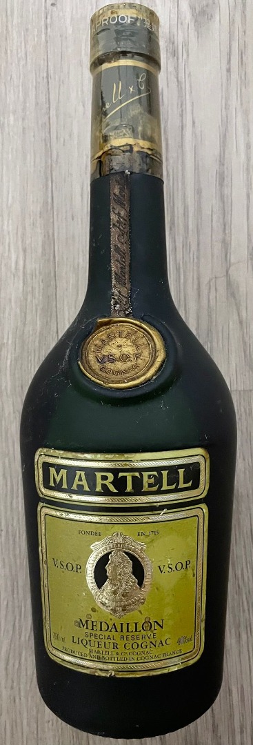 Martell VSOP Medaillon 700ML (OLD), Food & Drinks, Alcoholic Beverages on Carousell
