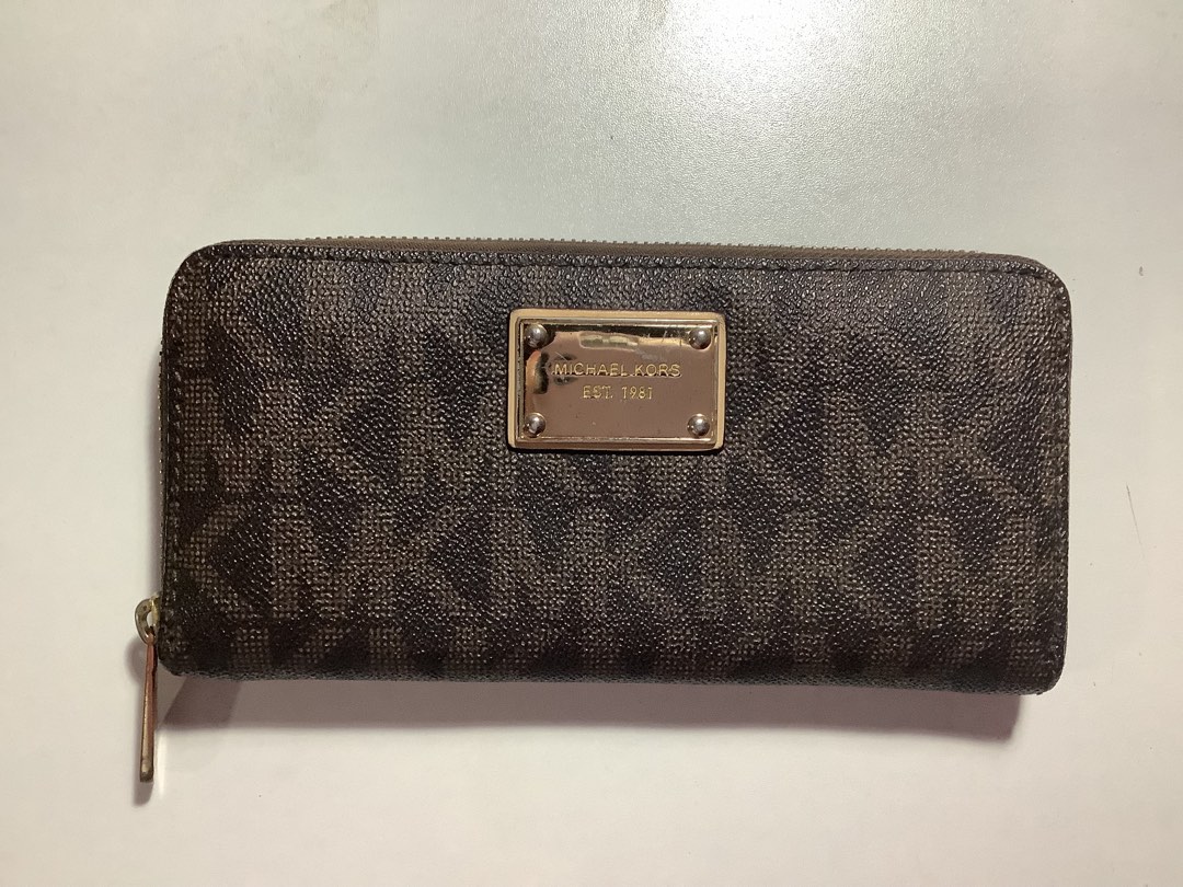 Michael Kors Long Wallet Original SALE, Women's Fashion, Bags & Wallets ...