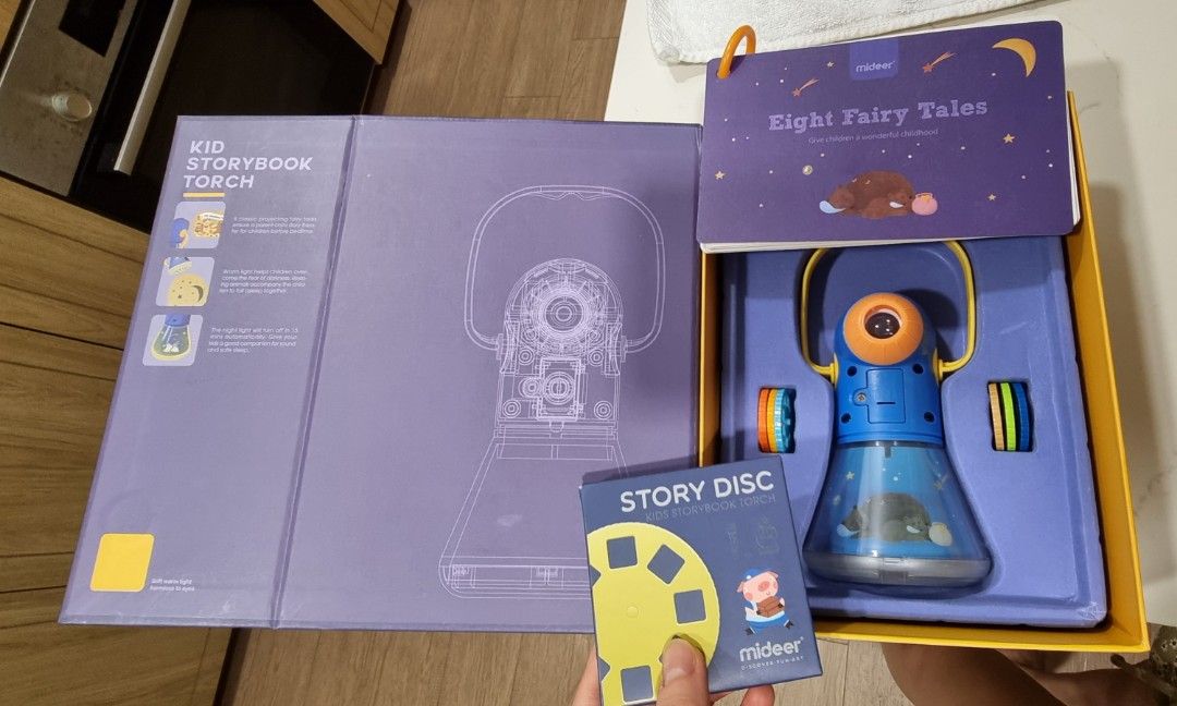 Mideer Kid Storybook Torch, Babies & Kids, Infant Playtime on Carousell