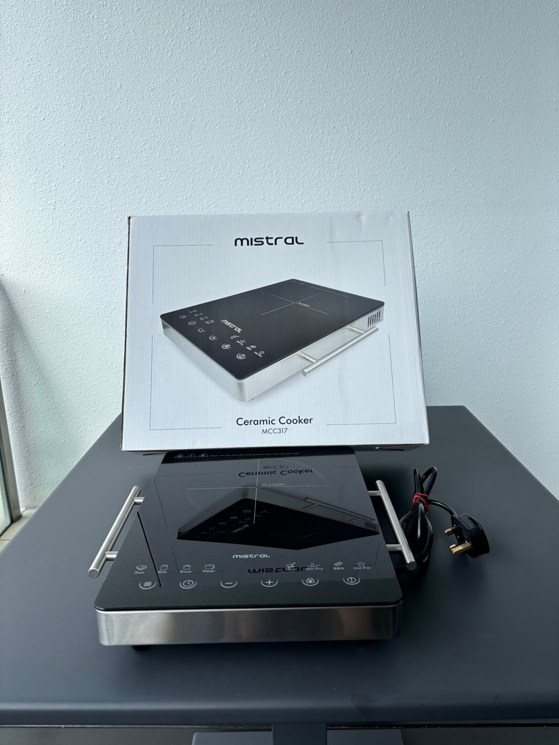 Mistral Ceramic Cooker MCC317, TV & Home Appliances, Kitchen Appliances ...