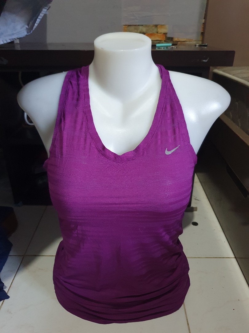 Nike Gym Sando, Women's Fashion, Tops, Sleeveless on Carousell