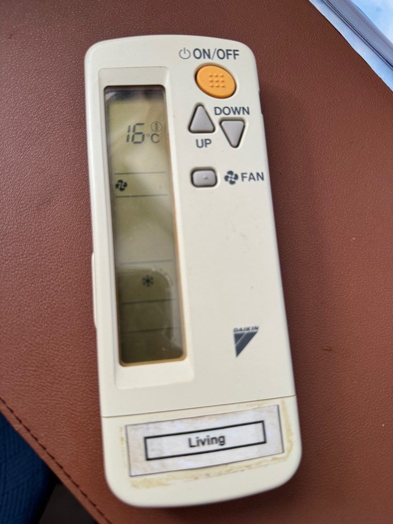 Original Daikin Aircon Remote Control BRC4C154, TV & Home Appliances ...