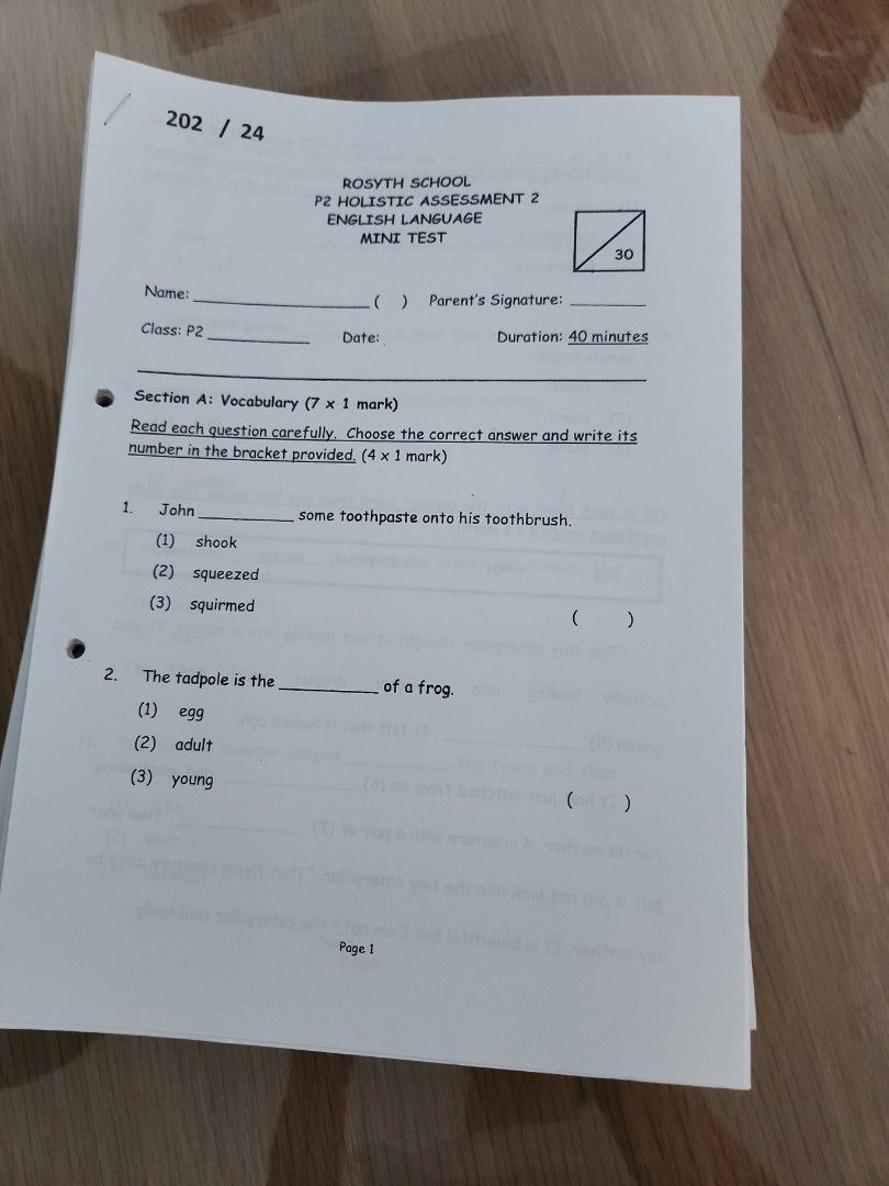 P2 past year exam papers (Chi, Ma, Eng), Hobbies & Toys, Books ...