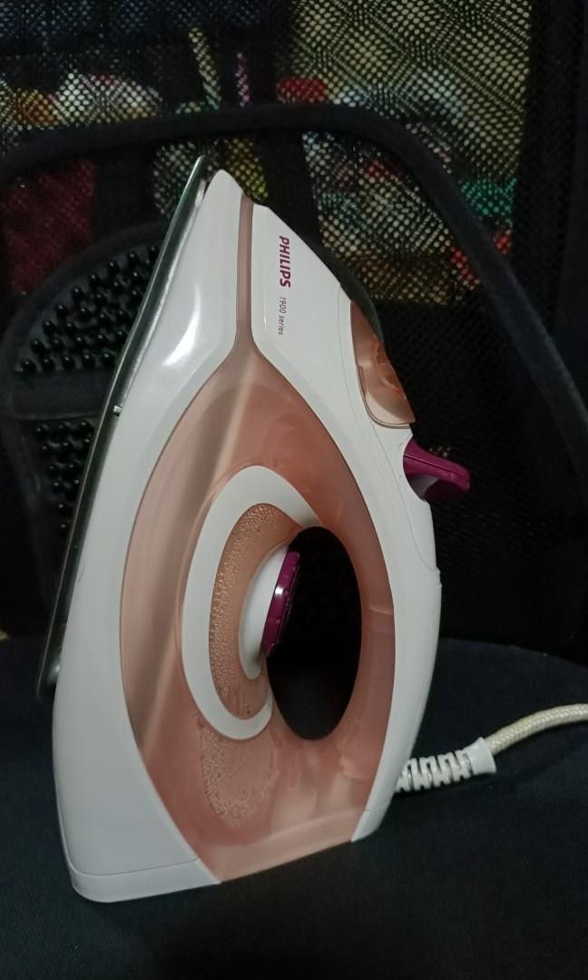 Philips 1900 series iron, TV & Home Appliances, Irons & Steamers on ...