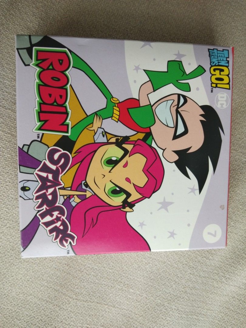 Robin Starfire Teen Titans McDonald's colouring paper, Hobbies & Toys ...