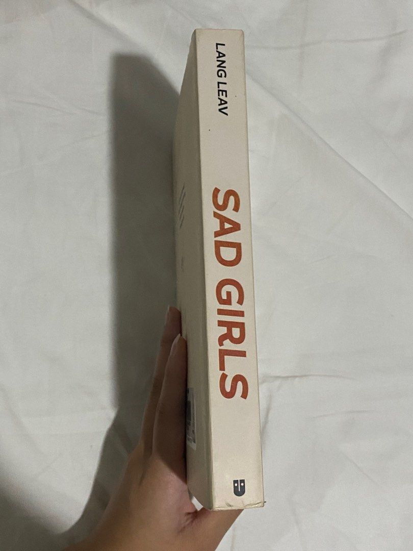 Sad Girls by Lang Leav Book, Hobbies & Toys, Books & Magazines, Fiction ...