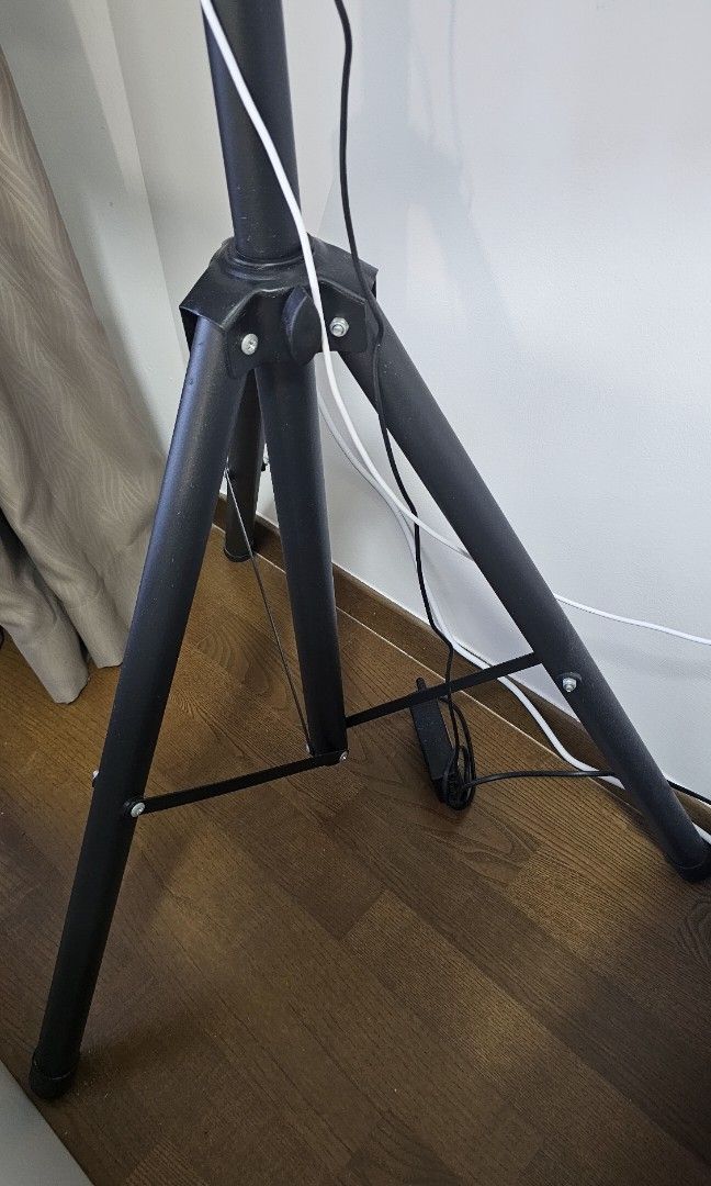 Samsung TV UA32J4303AK + Tripod TV Stand, TV & Home Appliances, TV ...