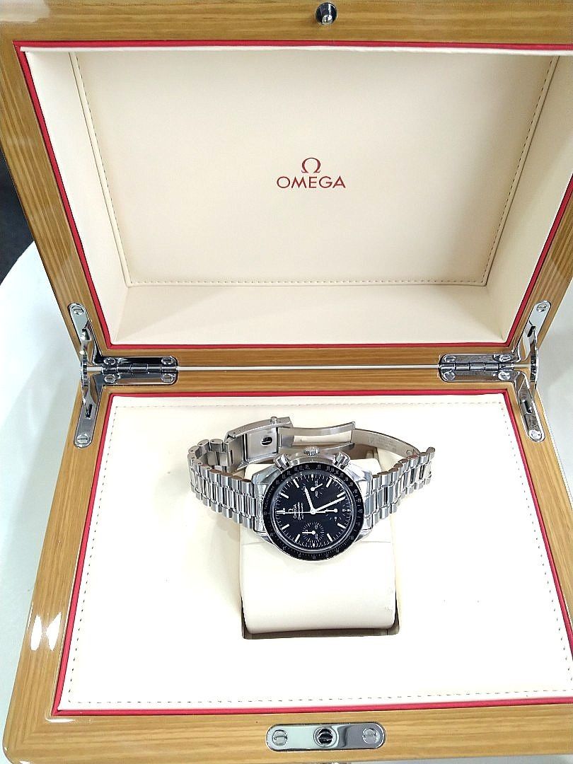 Sapphire Omega speedometer reduced, Luxury, Watches on Carousell