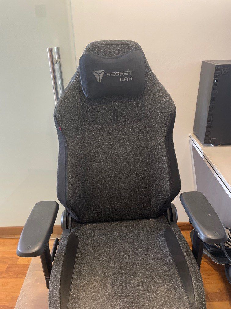 secret lab gaming chair, Furniture & Home Living, Furniture, Chairs on ...