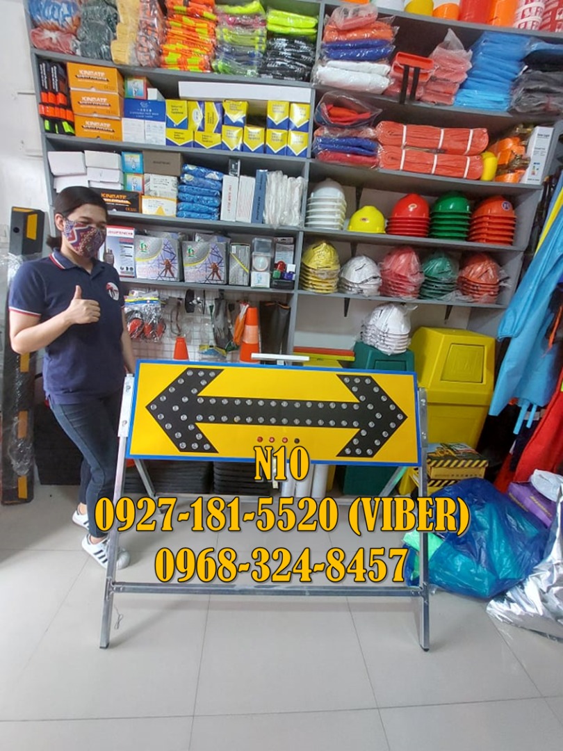 solar arrow board yellow, Commercial & Industrial, Construction ...