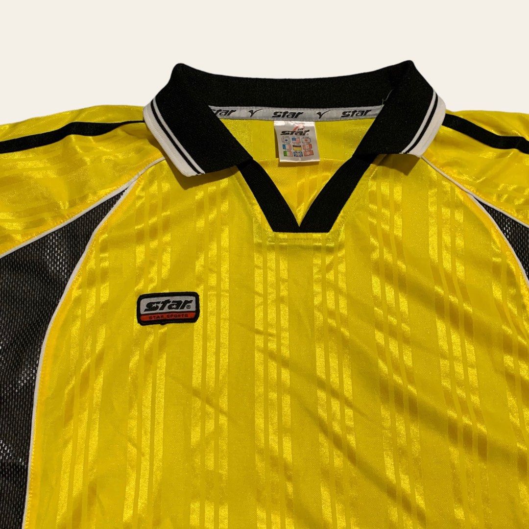 STAR SPORT FOOTBALL KIT, Men's Fashion, Activewear on Carousell