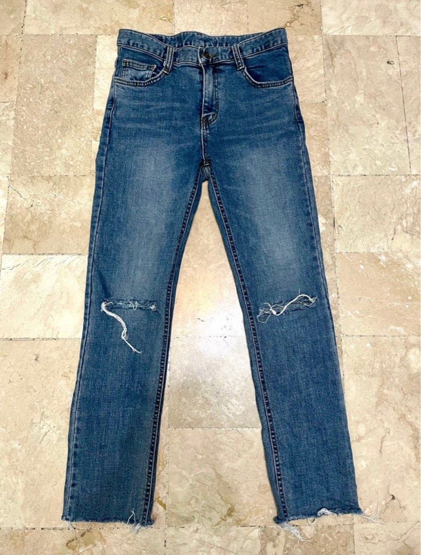 Tattered Denim Jeans (25-26), Women's Fashion, Bottoms, Jeans on Carousell