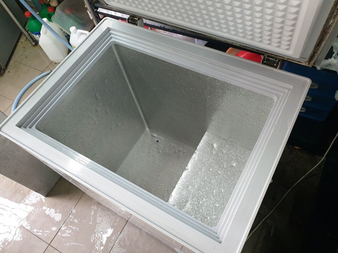 Unicool Chest Freezer 160Litre, TV & Home Appliances, Kitchen ...