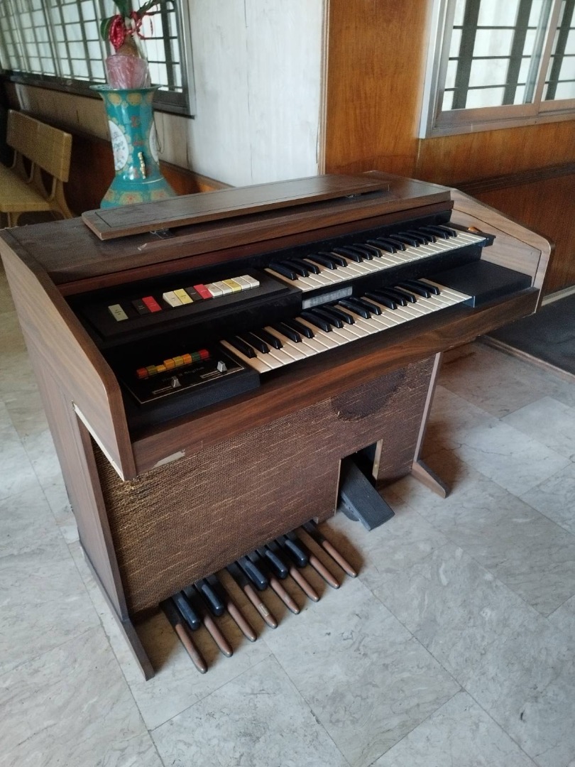 Vintage Hammond Organ with Chair Model 122K, Hobbies & Toys, Music ...