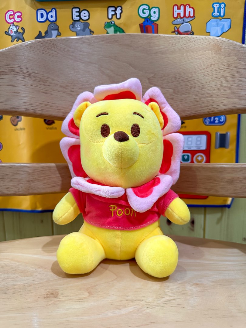 Winnie the Pooh (Claw Machine Prize), Hobbies & Toys, Toys & Games on ...
