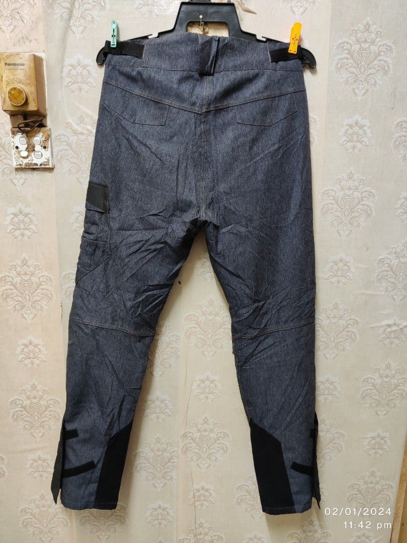 WORKMAN JAPAN CARGO HIKING PANTS, Men's Fashion, Activewear on Carousell