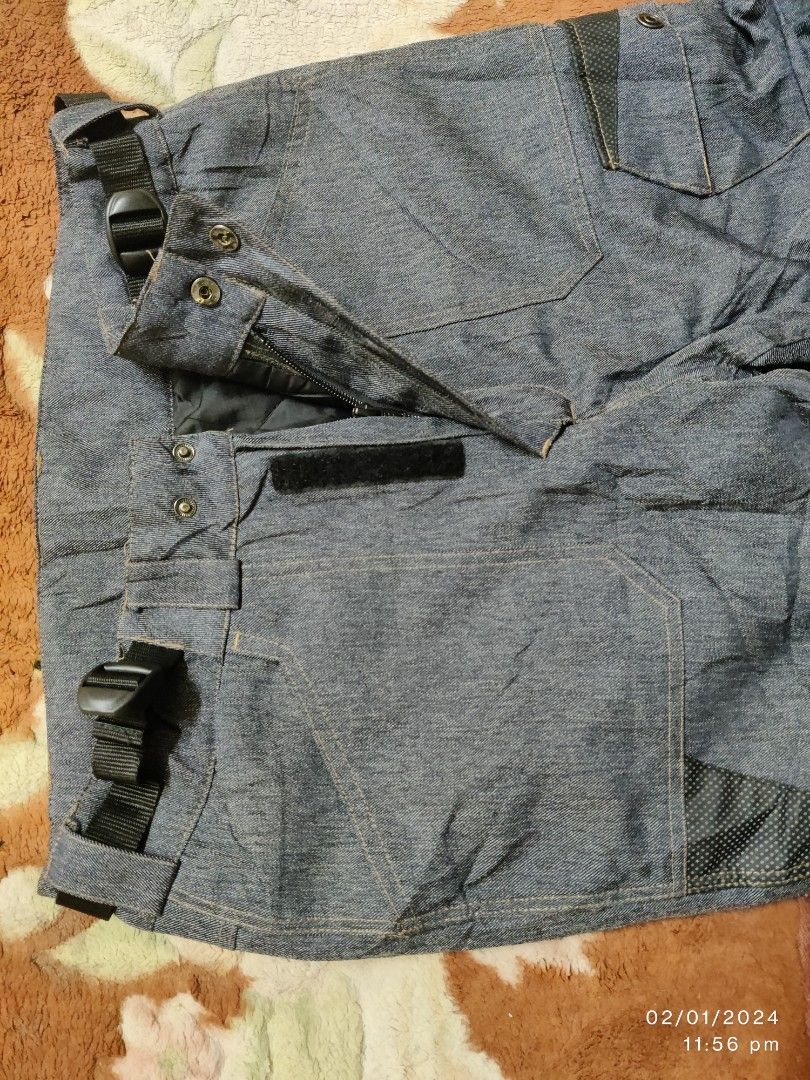 WORKMAN JAPAN CARGO HIKING PANTS, Men's Fashion, Activewear on Carousell