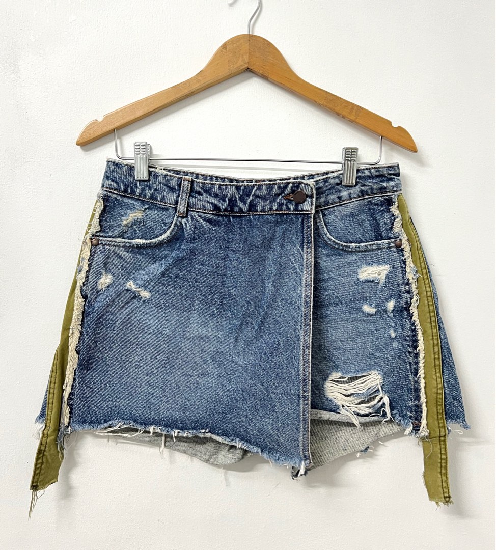 Zara Denim Skort, Women's Fashion, Bottoms, Shorts on Carousell
