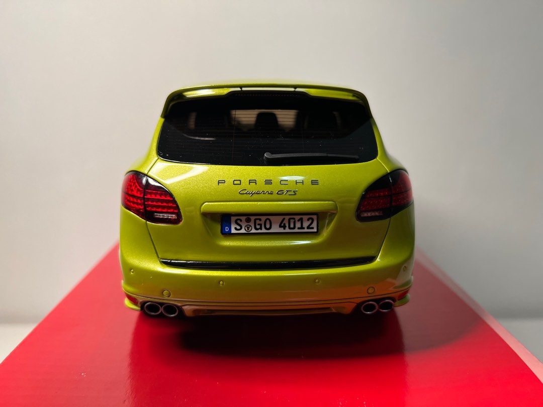 1/18 GT Spirit Porsche Cayenne GTS Peridot Green, Hobbies & Toys, Toys ...