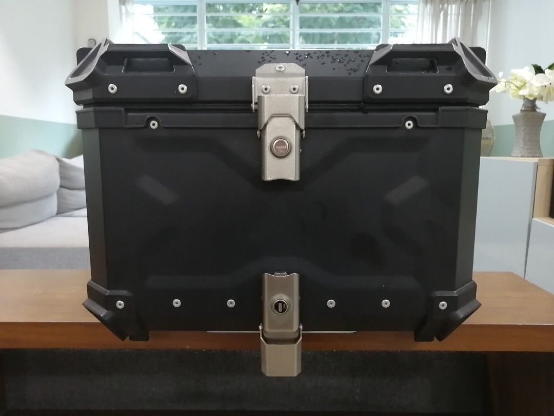 55L Top Box, Motorcycles, Motorcycle Accessories on Carousell