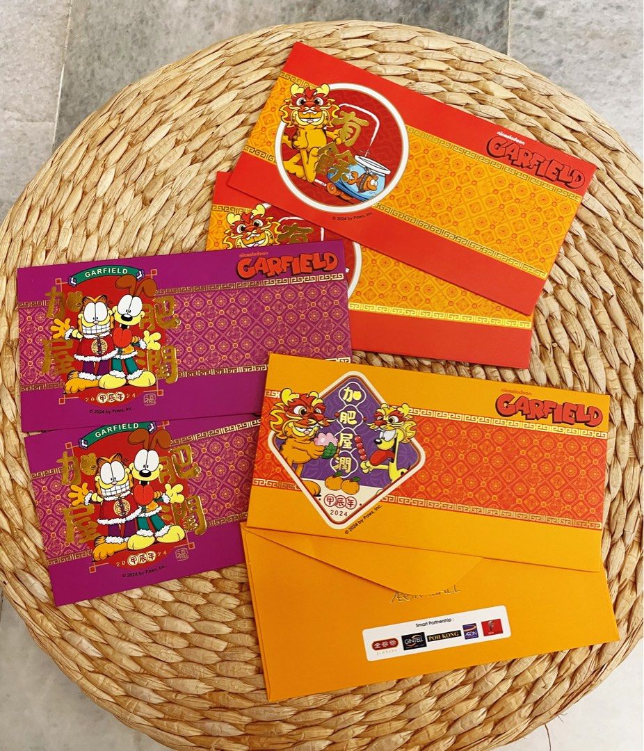 AEON mall 2024 Garfield red packet / angpow, Hobbies & Toys, Stationery ...
