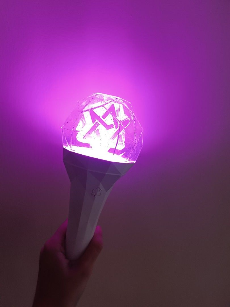 Astro Official Lightstick Ver. 2 / Robong Ver. 2, Hobbies & Toys ...