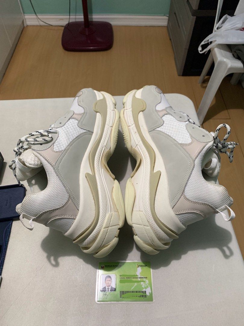 Balenciaga Triple S, Men's Fashion, Footwear, Sneakers on Carousell