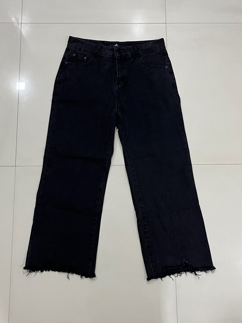 Black Maong Pants, Women's Fashion, Bottoms, Jeans on Carousell