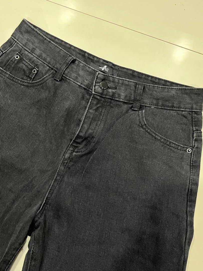 Black Maong Pants, Women's Fashion, Bottoms, Jeans on Carousell