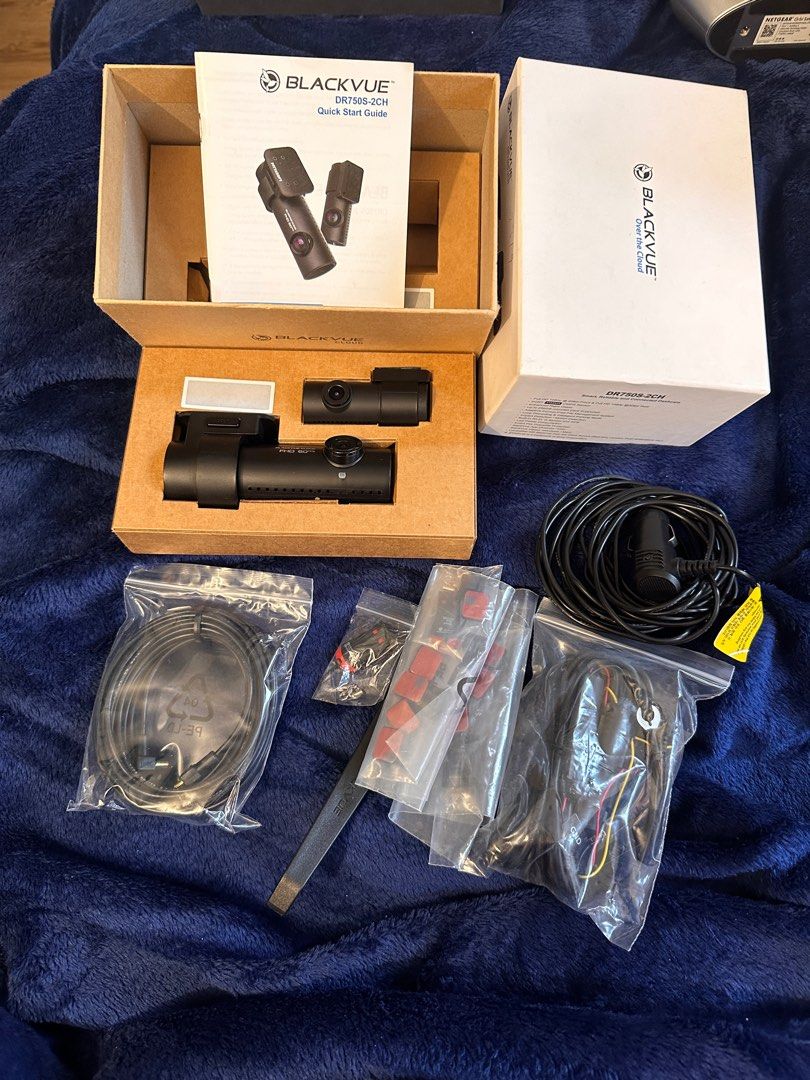 BlackVue DR750X-2CH Plus 32GB | Dual Full HD Cloud Dashcam | Back ...