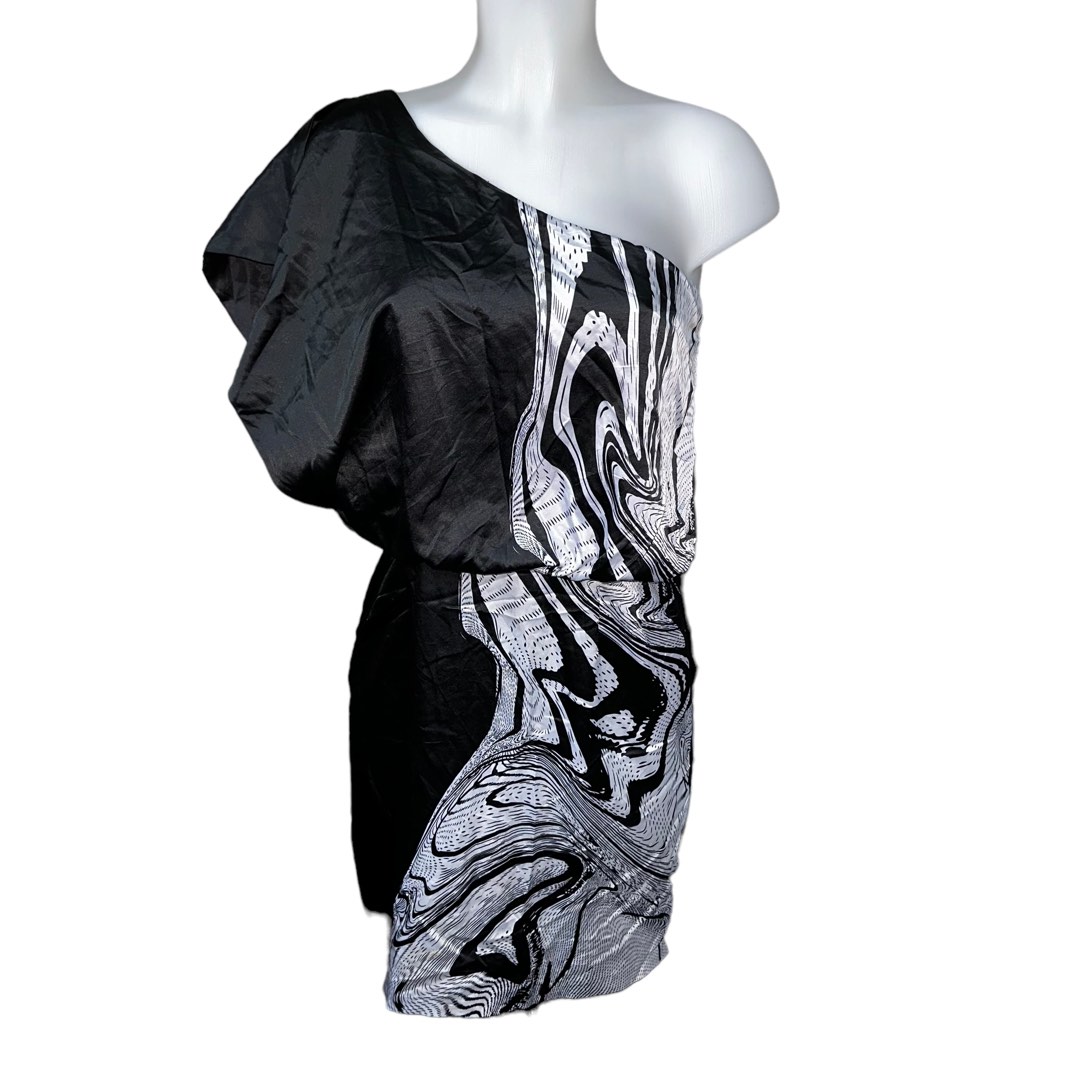 BRAND NEW JESSICA SIMPSON one side sleeves white black formal off ...