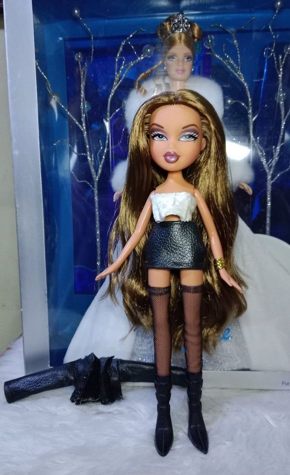 Bratz 20 Yearz Special Anniversary Edition Original Fashion Doll Yasmin ...