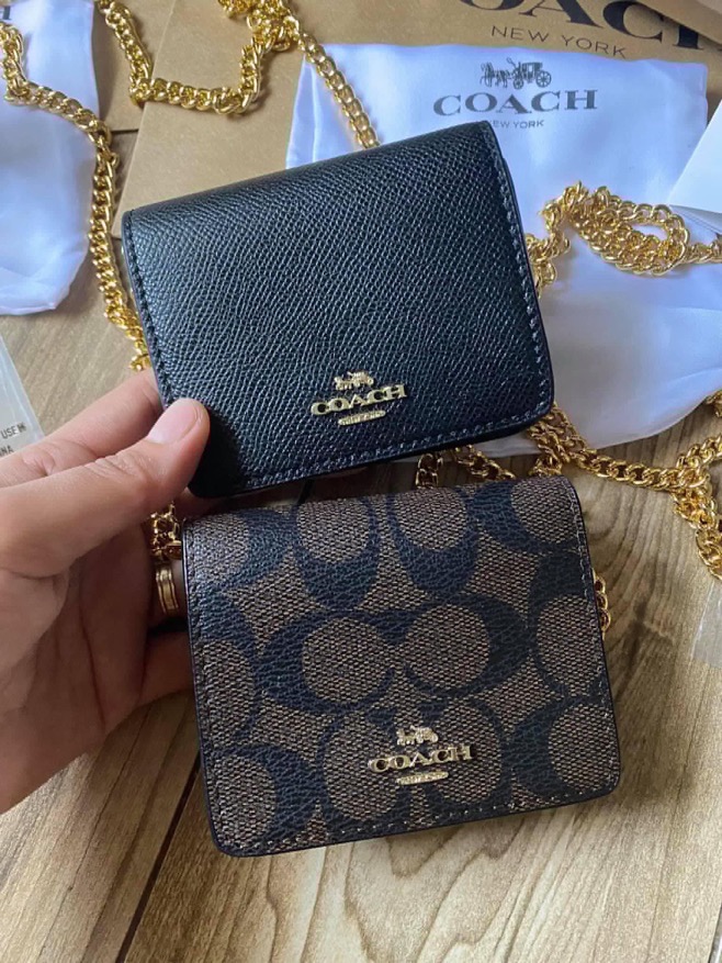 C0ach mini chain wallet, Women's Fashion, Bags & Wallets, Wallets & Card holders on Carousell