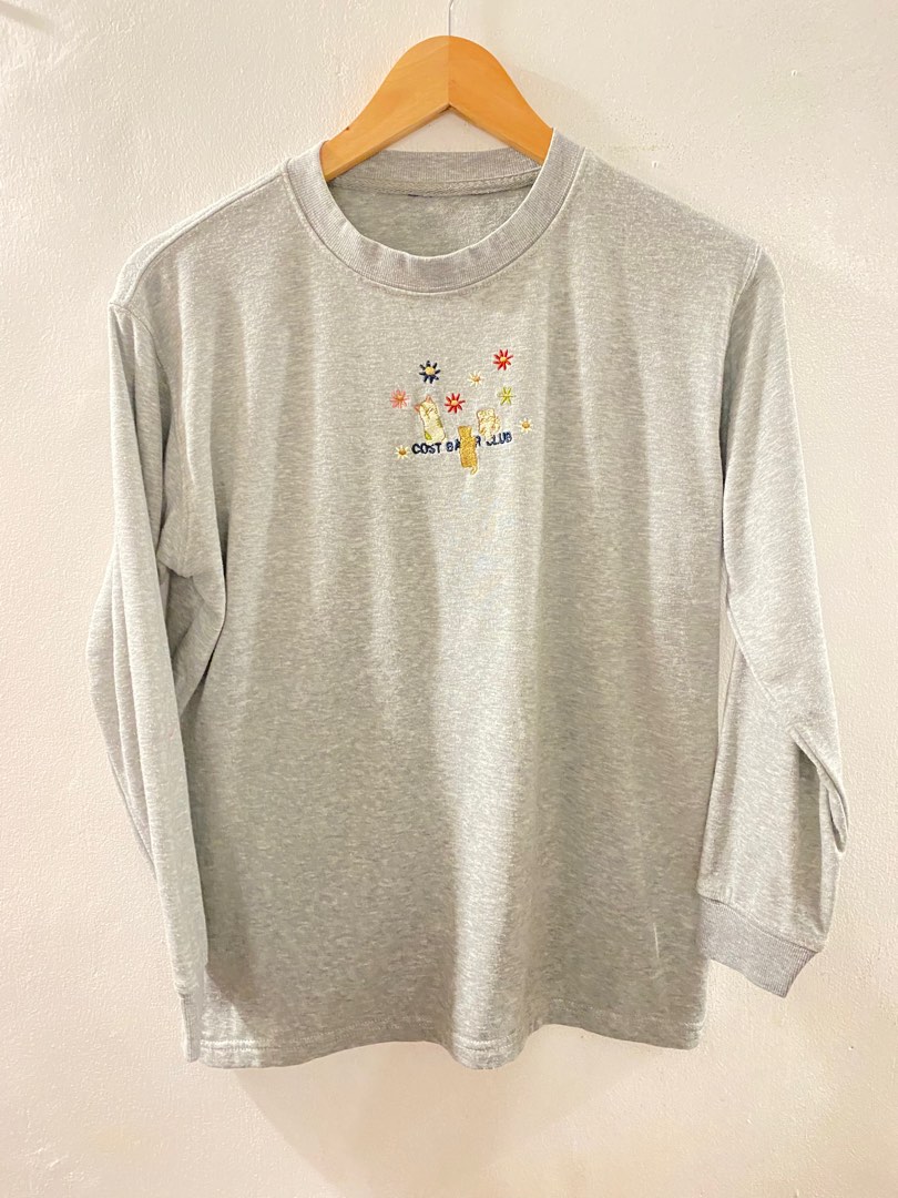 Cats embroidered uniqlo, Women's Fashion, Coats, Jackets and Outerwear ...
