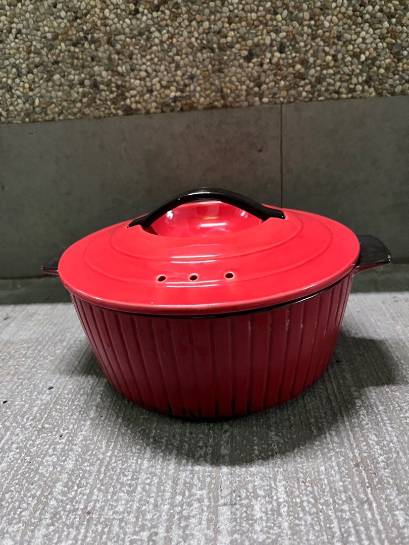 Ceramic RED cooking pot, Food & Drinks, Other Food & Drinks on Carousell