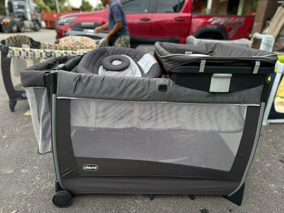 Chicco Baby Cot, Babies & Kids, Baby Nursery & Kids Furniture, Cots ...